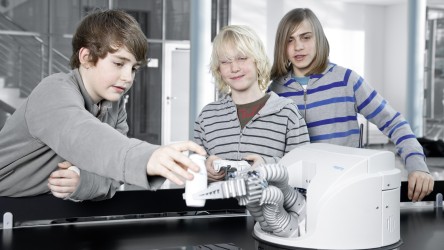 Robotino® XT | 费斯托网站