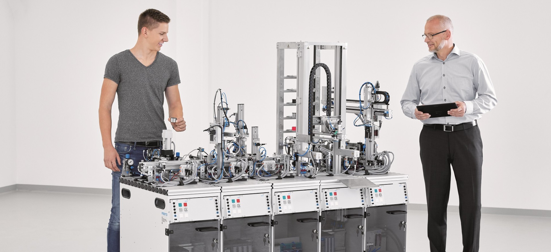 MPS – mechatronics training factories | Festo CN